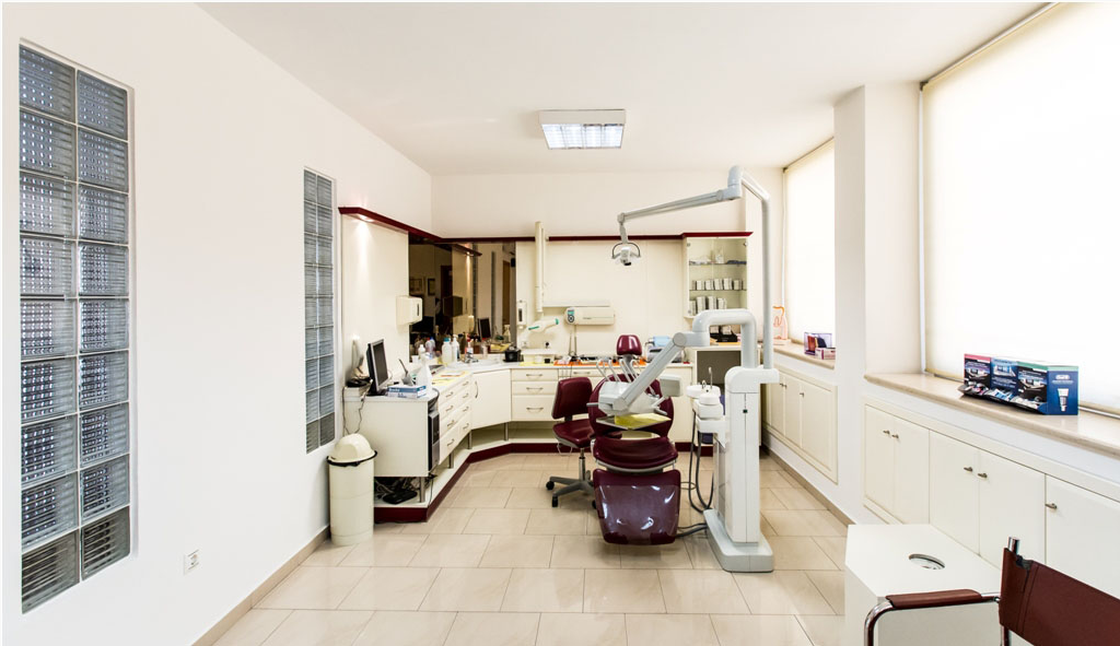 Ζαπάρας Γεώργιος - Οδοντίατρος Ορθοδοντικός| Σέρρες